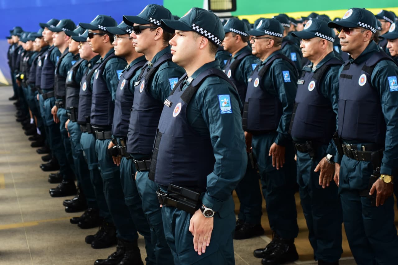 Rafael Fonteles sanciona lei que reestrutura Polícia Militar do Piauí e ...